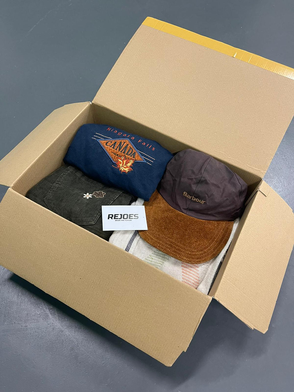 Rejoes - Die Vintage Box - Second Hand Mode